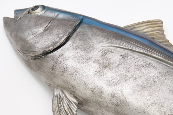 Figurine de thon en résine